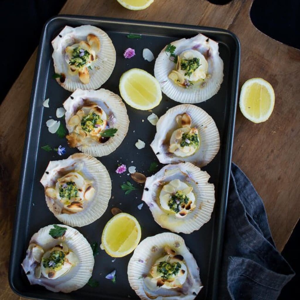 QLD Half Shell Scallops (6) | Fish & Co